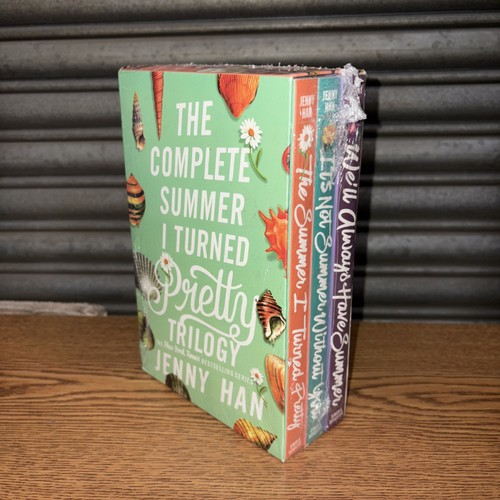 Complete Summer I Turned Pretty Trilogy (Boxed Set) : The Summer I ...