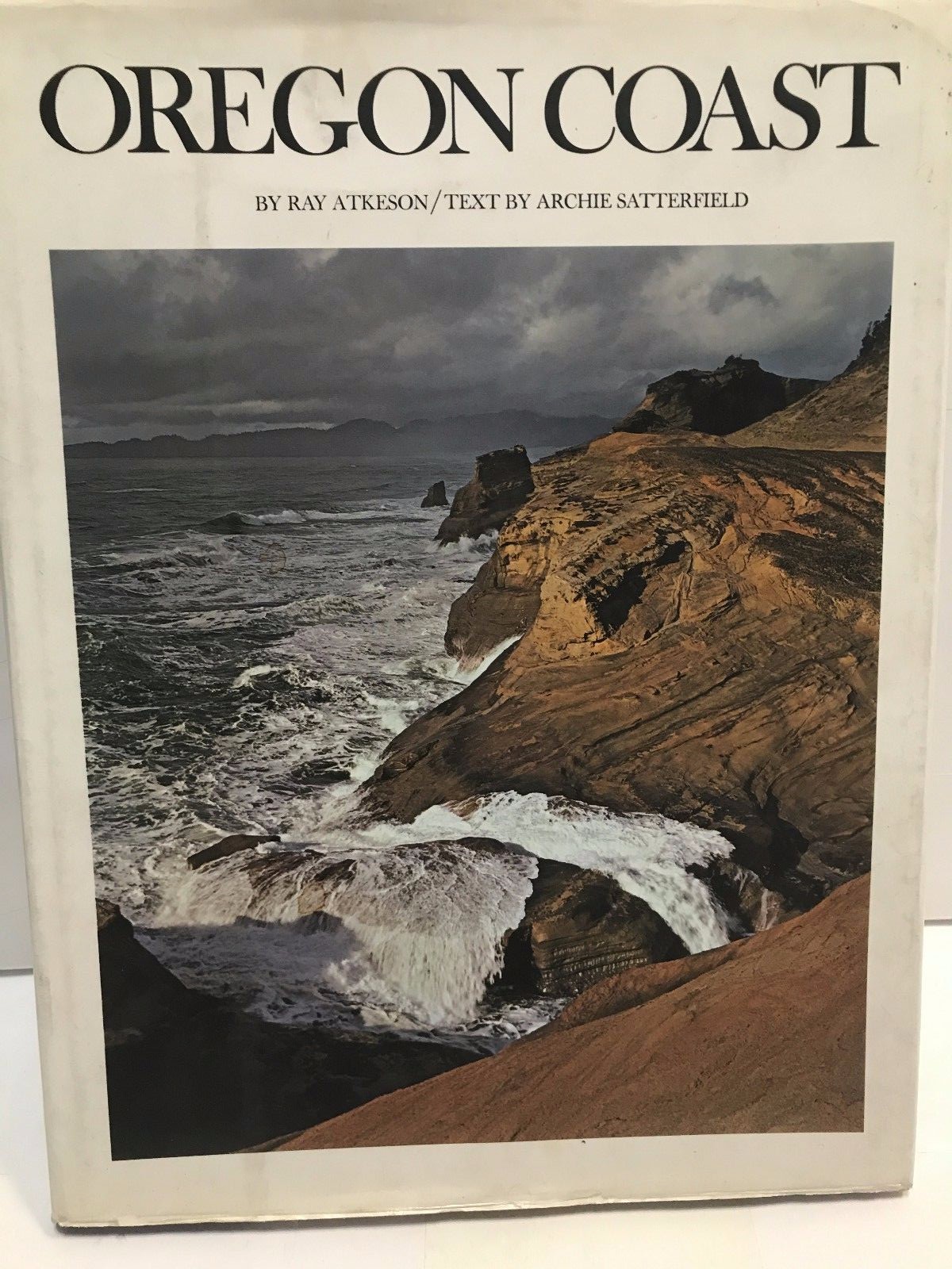 OREGON COAST BY RAY ATKESON. USED HARD COVER BOOK. 1972 9780912856063| eBay