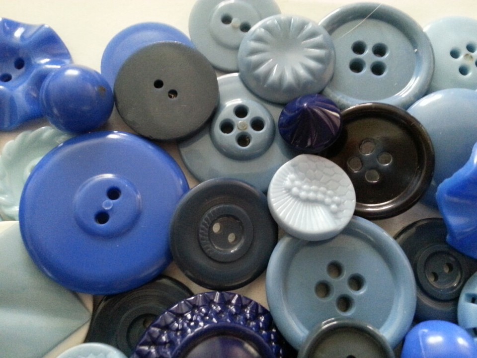 Lot 100 Mixed Assorted BLUE Vintage & New Buttons | eBay