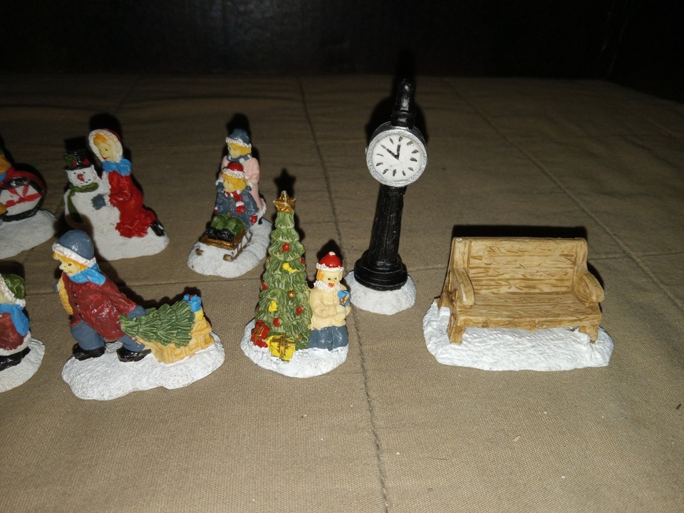 Vintage LOT OF 12 Christmas Village Assorted Resin Collectibles ...