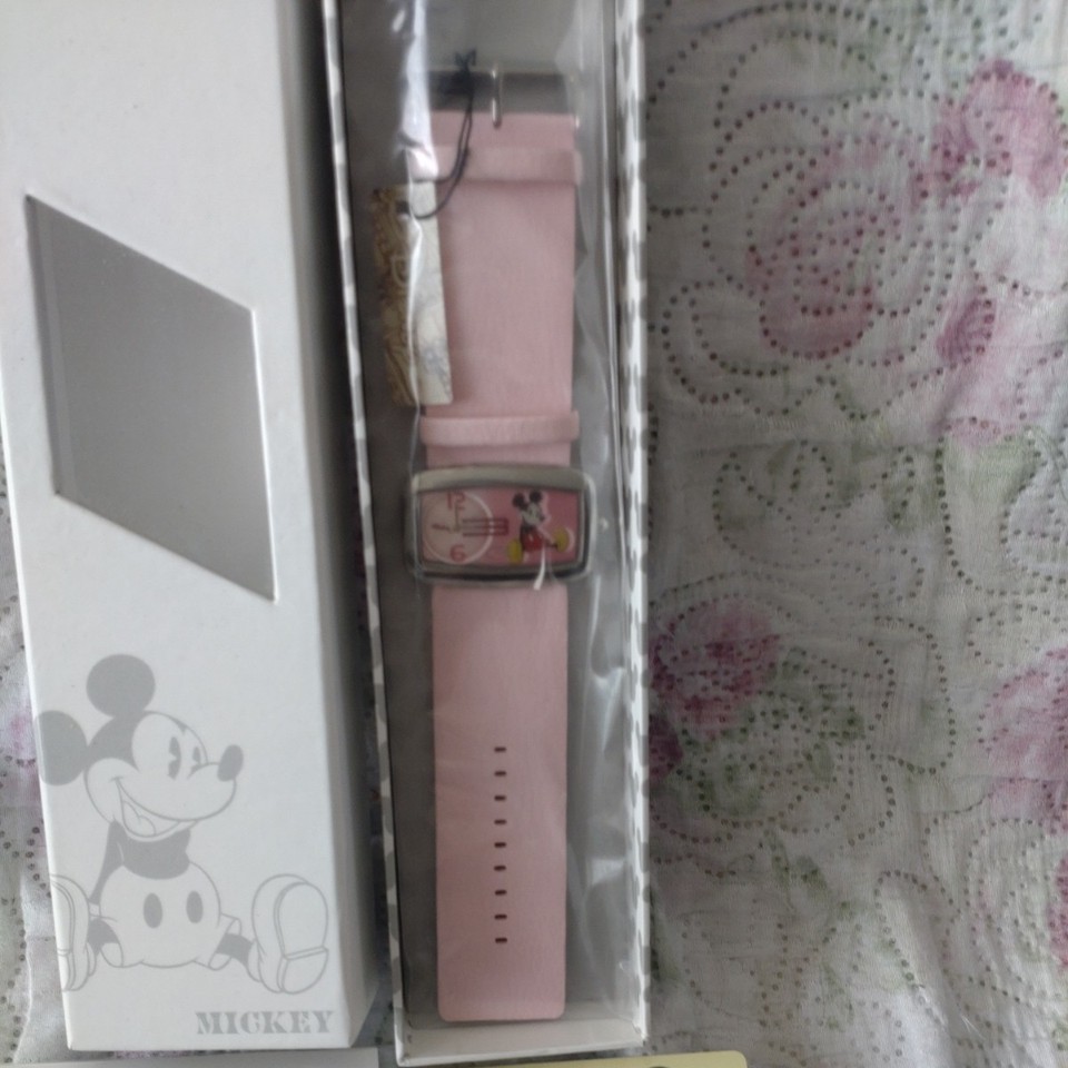 Disney Mickey Mouse Unopened New Kids Analog Watch Classic Design ...