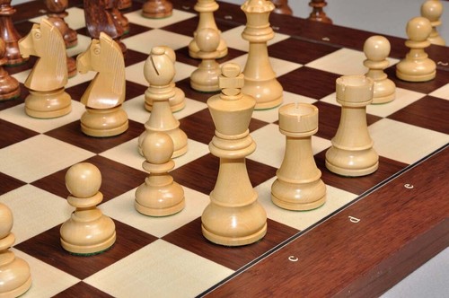 DGT Electronic Chess Board (eBoard) - Bluetooth Rosewood - Timeless ...