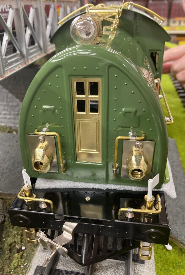 Lionel Classics 13102 Standard Gauge 381E Green Electric Locomotive ...