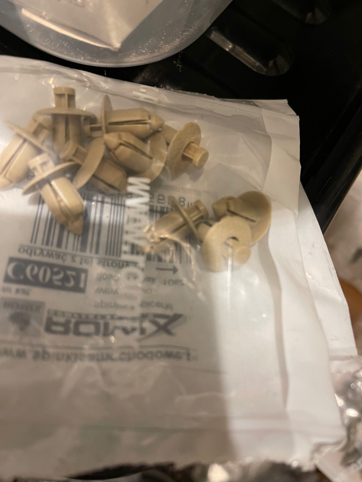 10X Volvo C70 S40 V50 S60 S80 XC60 XC70 door panel trim clips 39964090 ...