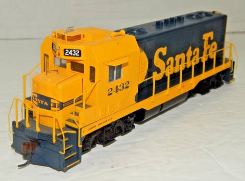 Athearn - Plastic - HO - Santa Fe CF-7 Diesel Locomotive - Pre-Owned | eBay
