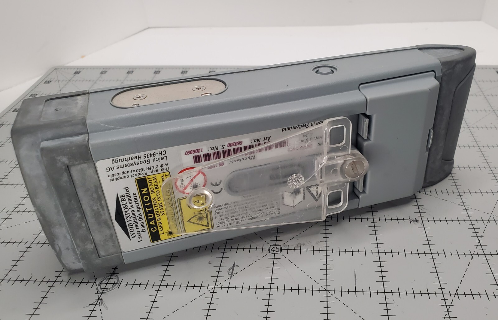 Leica DISTO Basic 663300 Touch Laser Distance Red 21CFR 1040 CH-9435 ...
