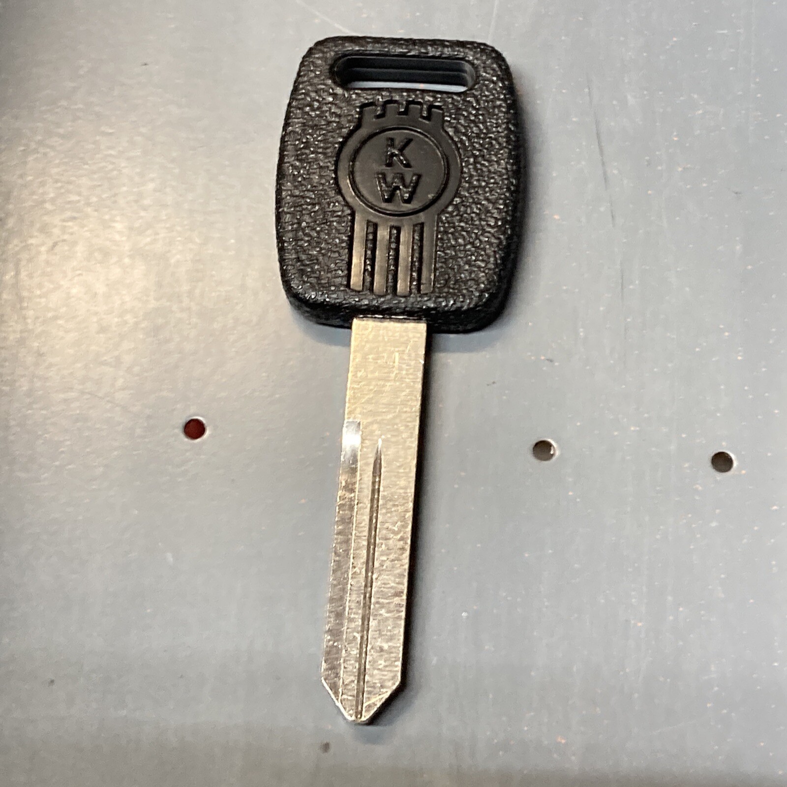 BRAND NEW ORIGINAL KENWORTH LOGO LONG KENWORTH UNCUT BLANK TRUCK KEY ...