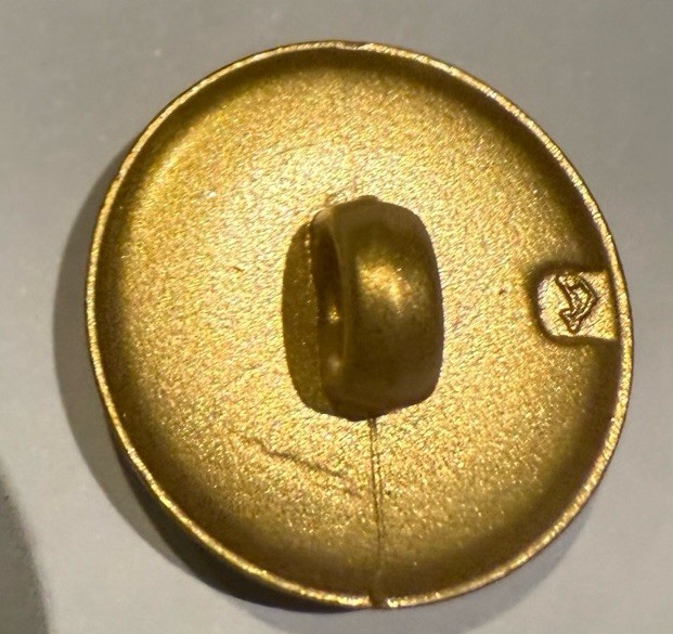 Gold Buttons Assorted x 18 Vintage Various Sizes-Unique Lot. 60-70’s ...