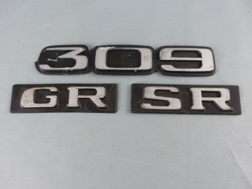 PEUGEOT 309 GR SR emblème logo sigle monogramme insigne hayon coffre ...