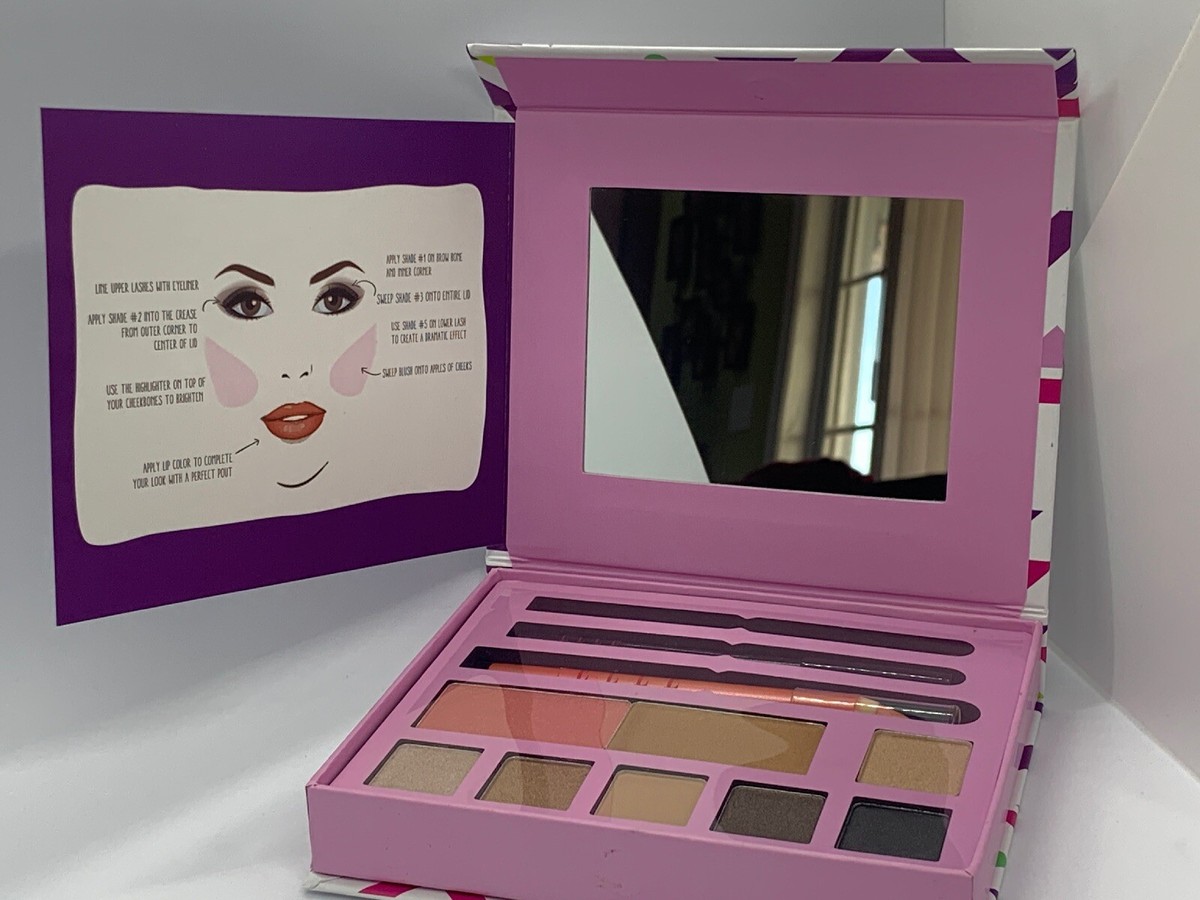 Elle Makeup Kit | Saubhaya Makeup