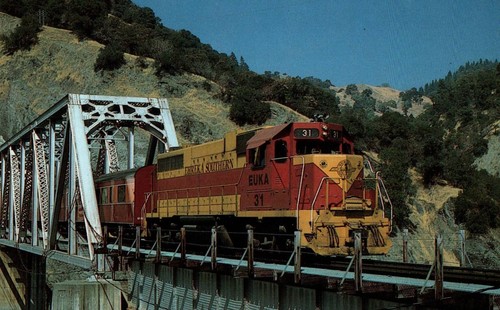 Eureka Southern Railroad Train Crossing Eel River Island Mountain ...