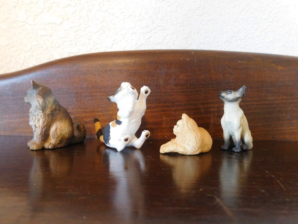 4-Breyer Cat Companion Animal Figures 2009 Norwegian, Siamese, Persian ...