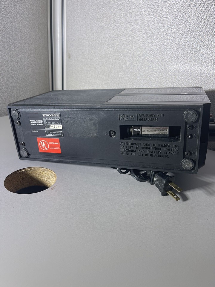 Vintage Proton 320 Digital AM/FM Dual Alarm Clock Radio , Works Great ...
