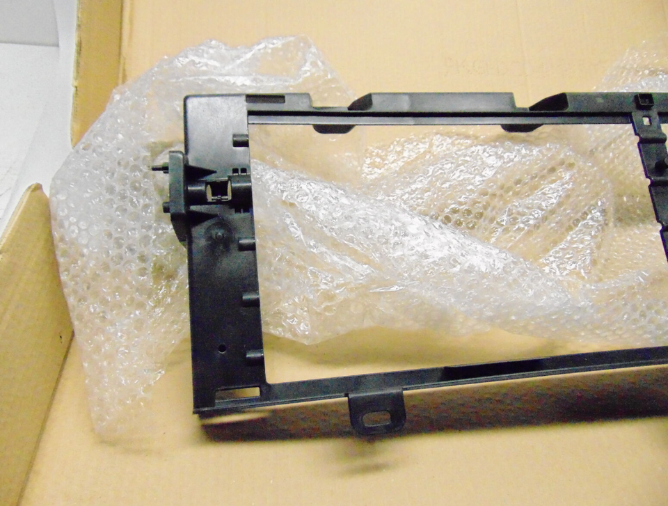 LR DISCOVERY SPORT L550 Lower Radiator Bracket Mount Frame LR137050 NEW ...