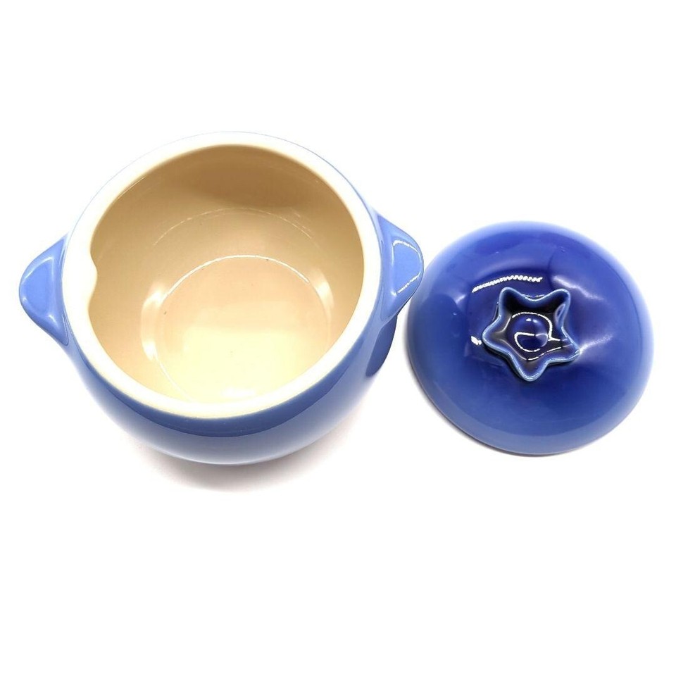 LE CREUSET FRUIT BERRIES STRAWBERRY BLUEBERRY & RASPBERRY Cocotte Stone ...