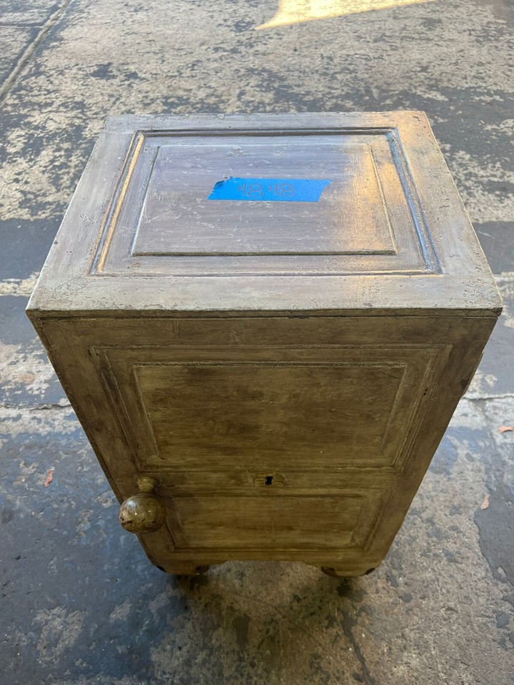 18.5"x16"x34" Metal Vintage Decorative Safe - No Key | eBay