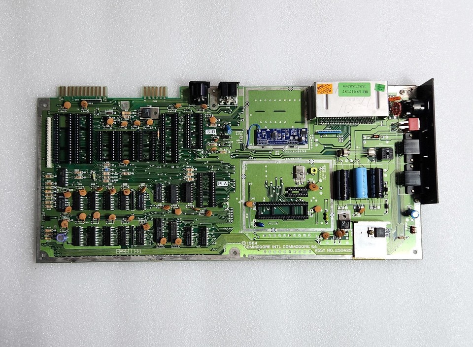 Commodore C64 Motherboard 250425 Working/Tested UPGRADE MODULATOR | eBay