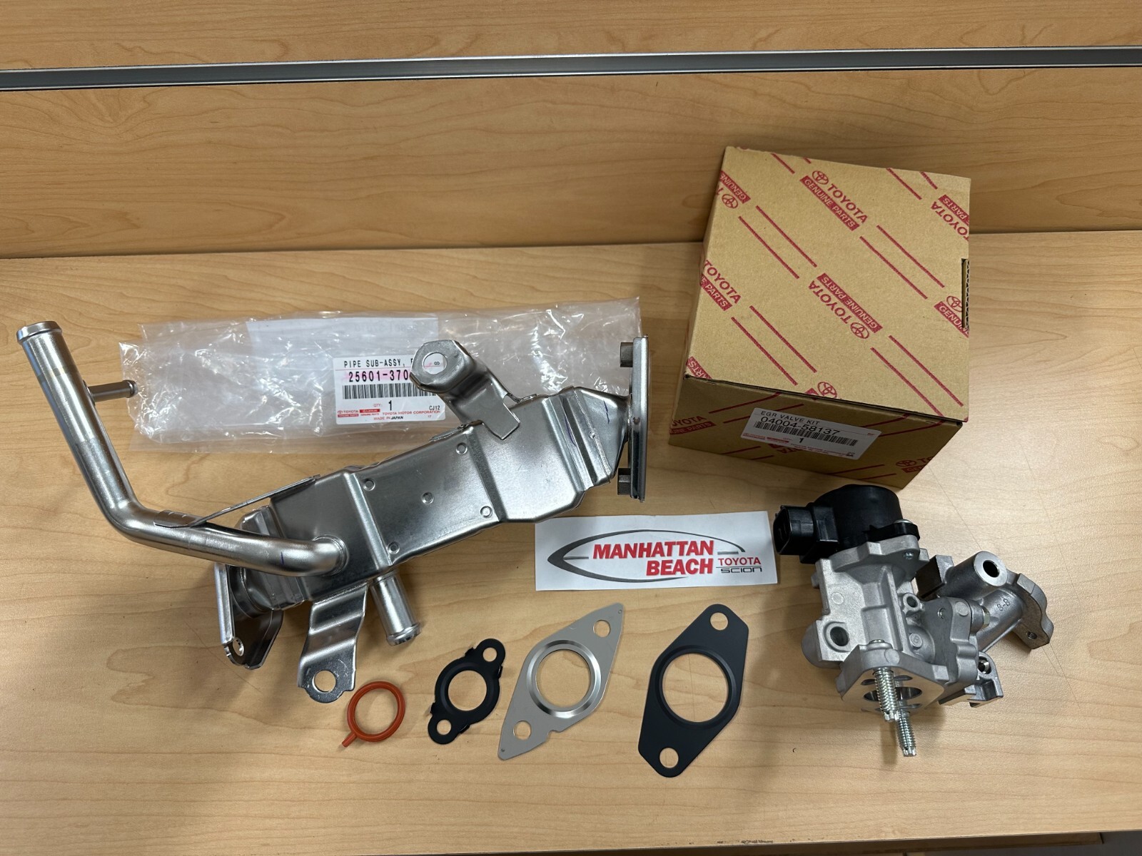 GENUINE TOYOTA OEM 10-15 PRIUS, 12-17 PRIUS V, EGR VALVE & COOLER PIPE ...