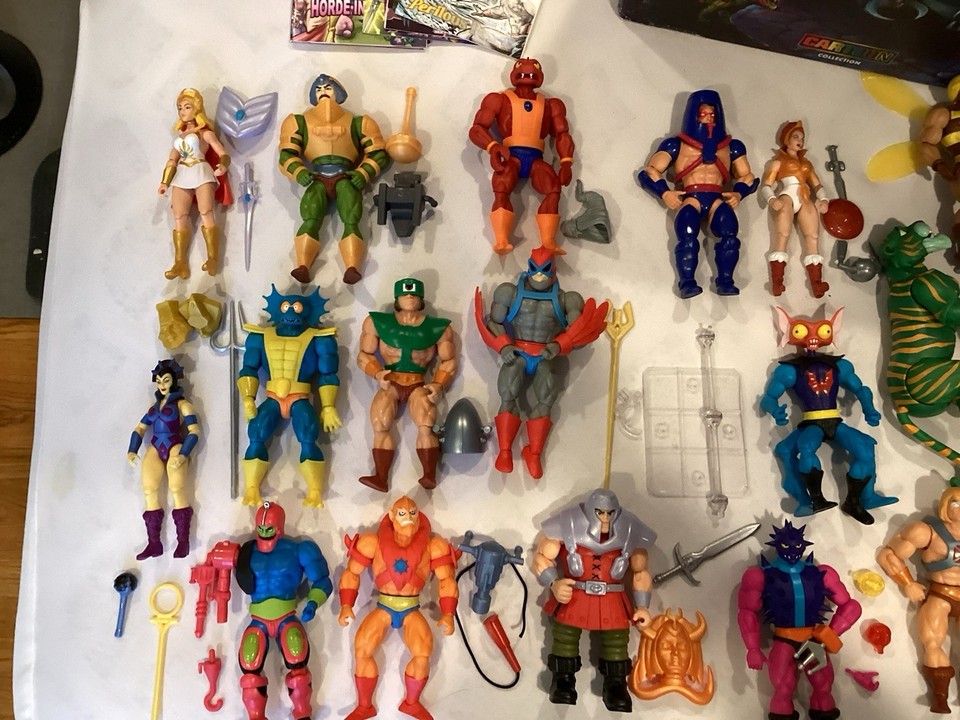 LOT - 18 Figures And a Vehicle, MOTU Cartoon Collection Masters Of The ...