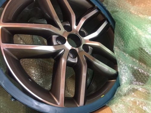 Genuine Ford FGX XR6 XR8 Falcon AU BA BF FG 19X8 Alloy Wheels & Caps ...