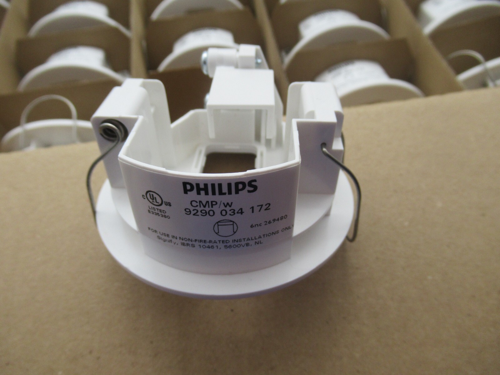 BOX of 50-Philips EasyAir SNS210 MC Ceiling Mounting Brackets CMP/W ...