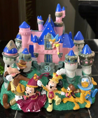 BRAND NEW Magic Kingdom 50th Anniversary Disney Castle Coin Bank Light ...