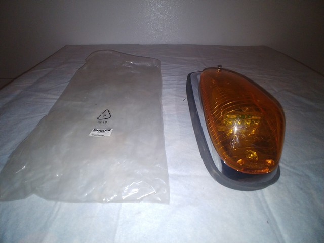 Genuine Paccar Peterbilt P54-6049-003 Clearance Marker Amber LED Light ...