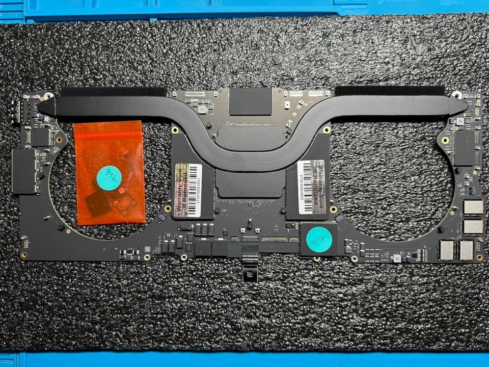 MacBook Pro 16" A2991 2023 Logic Board M3 Pro CPU 18GB RAM 512GB SSD ...