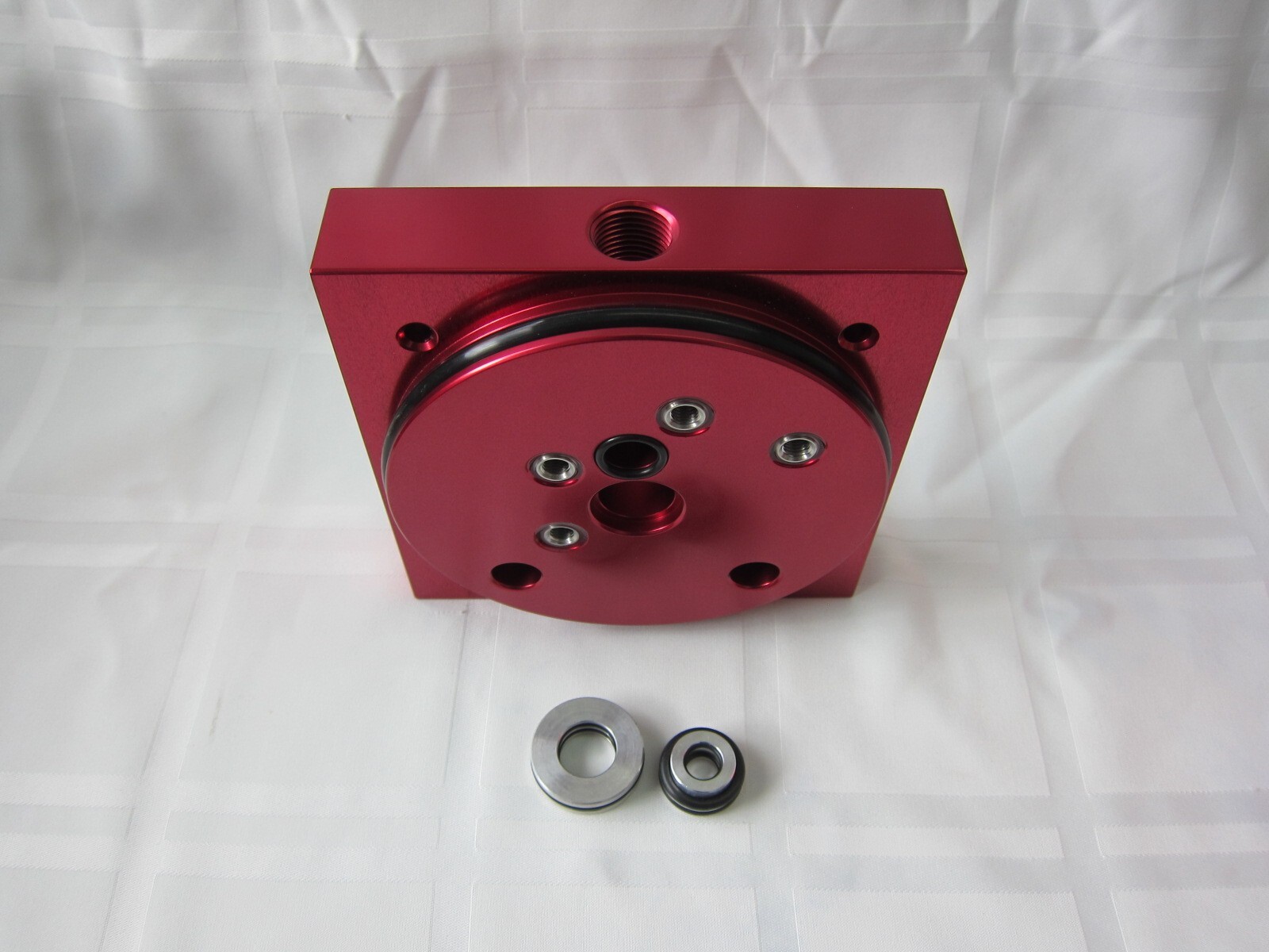 Lowrider Hydraulics Red anodized block, 1/2" port, 3/8" side returns ...