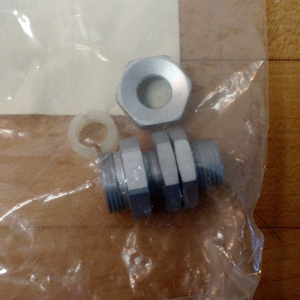 Turck QM-08-T Quick Mount For 8mm Sensor, Teflon Coated - NEW | eBay