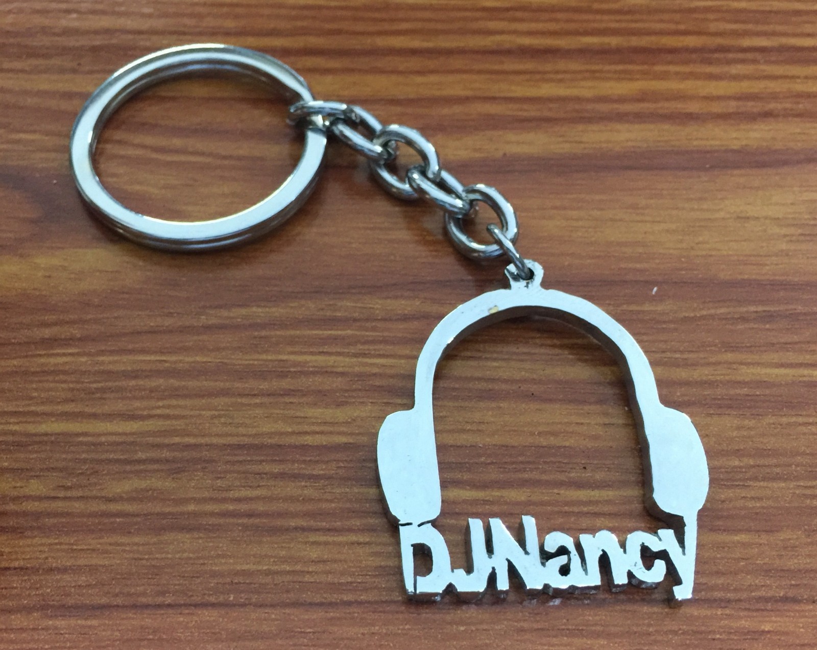 Hand Carved Personalized DJ Headphone Key Chain With Your Custom Name ...