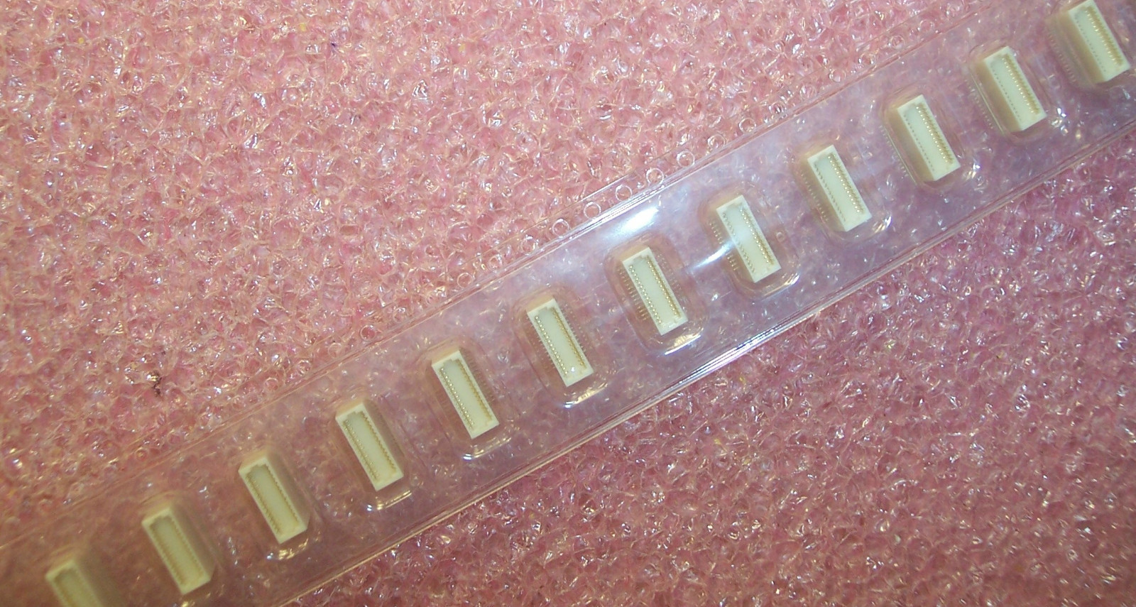 QTY (50) 30 POSITION SMD TOP ENTRY JMC CONNECTOR .5mm 30P9.0-JMCS-G-TF ...