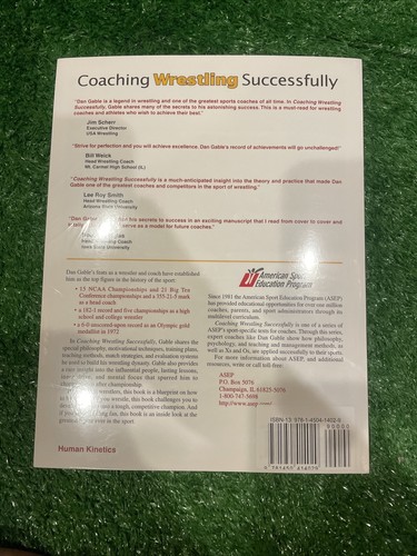 Coaching Wrestling Successfully by Dan Gable (1998, Trade Paperback ...
