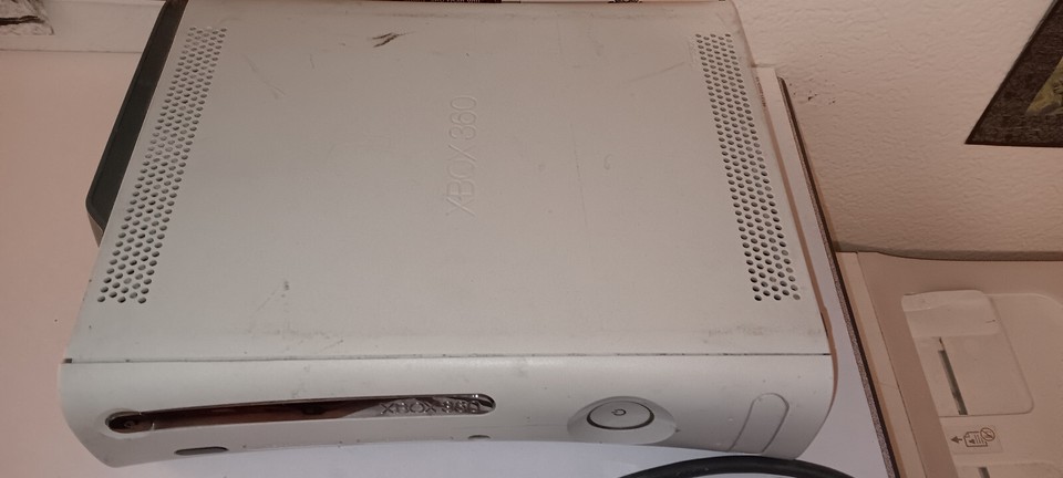 Xbox 360 Core Console White Bundle Microsoft- In Box, Disk Drive Issue ...