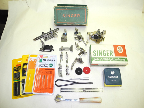 VINTAGE SINGER SEWING MACHINE 221 FEATHERWEIGHT ACCESSORY KIT, TOP ...