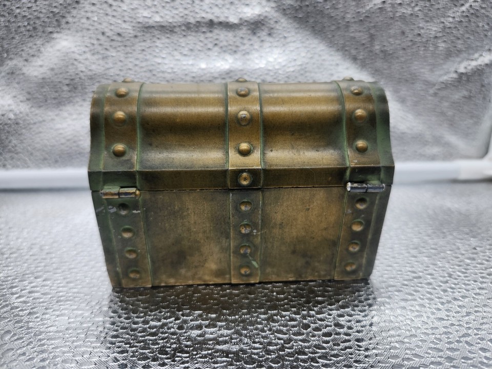 Worlds Fair Item Vintage 1939 Bija INC NYC Metal Treasure Chest Trinket ...