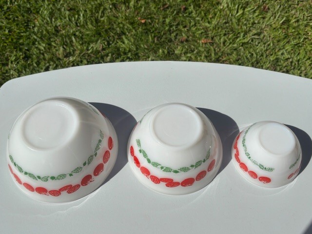 Vintage Agee Pyrex Australian ‘Tomato Harvest’ set of 3 nesting mixing ...