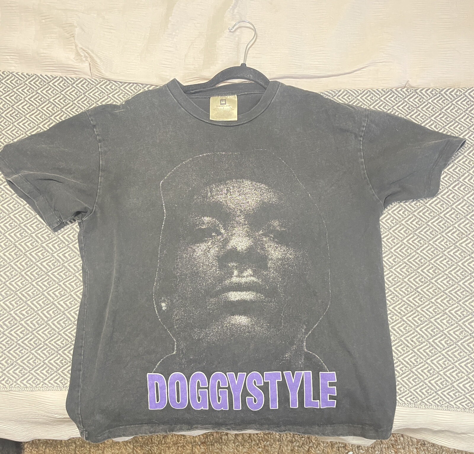 Vintage Snoop Dogg Shirt Doggystyle Rap Tee Size M Gin N Juice vintage-snoop-dogg-shirt-doggystyle-rap-tee-size-m-gin-n-juice