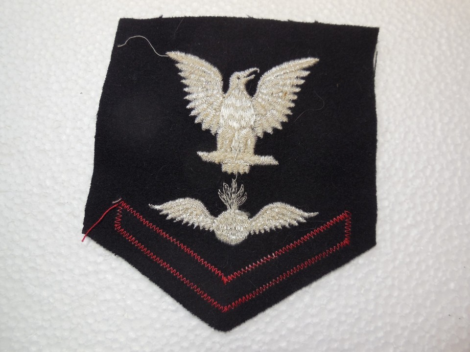 WWII ERA US NAVY PETTY OFFICER THIRD CLASS AVIATION ORDNANCEMAN RATE ...