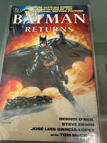 BATMAN RETURNS THE OFFICIAL COMIC ADAPTATION OF THE WARNER BROS. MOTION ...