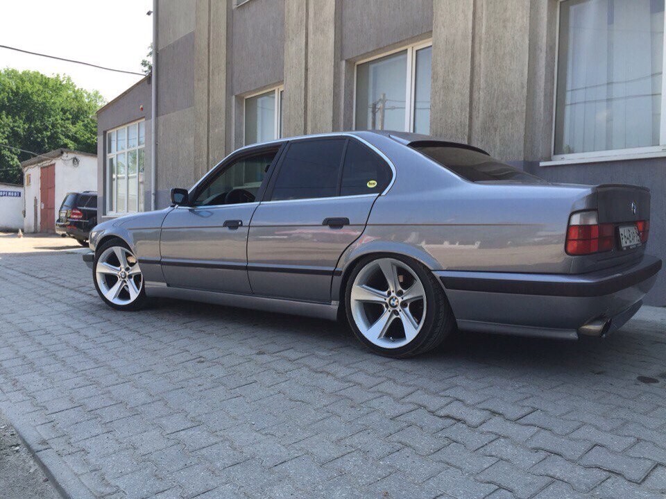 BMW E34 Spoiler lip 520 525 530 540 M5 Type Rear Roof Spoiler Wing bmw ...