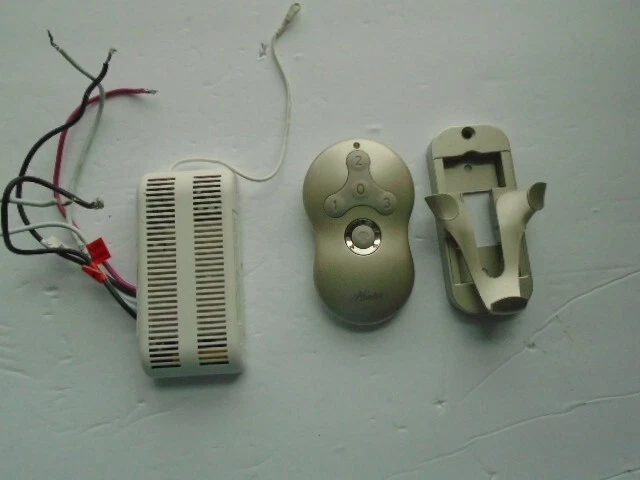 Hunter Ceiling Fan Remote Part 99600 | Shelly Lighting