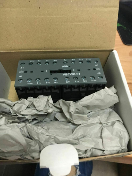 1PCS ABB VB7-30-01 VB73001 82202316 Contactor 220-240VAC 40-450Hz Brand ...