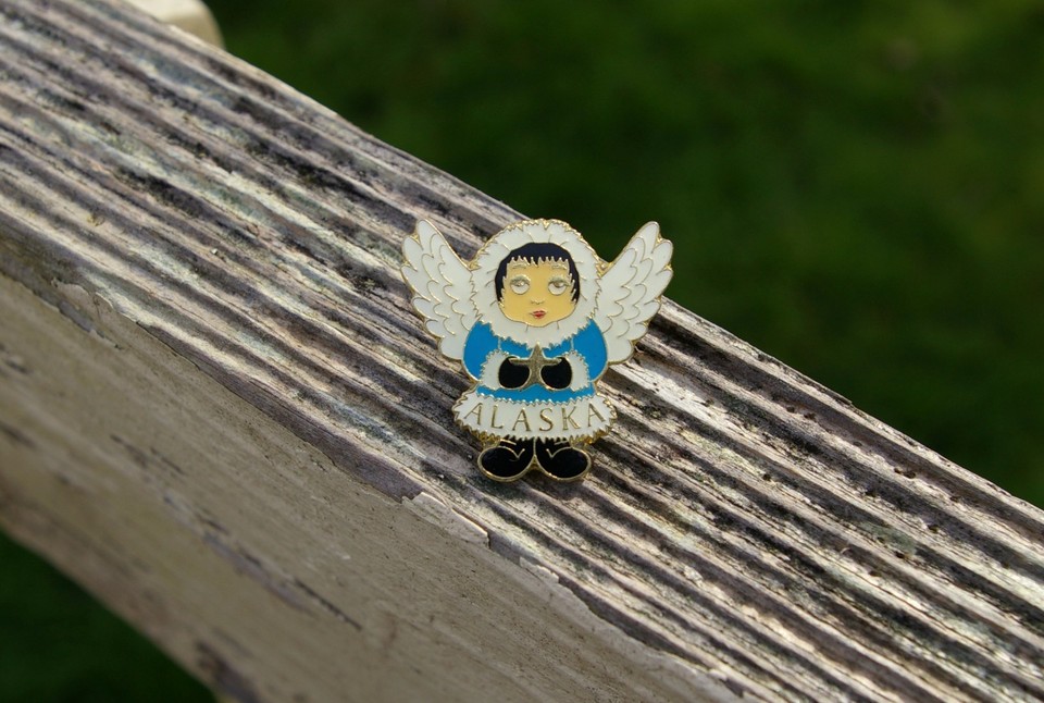 Alaska Angel Wings Eskimo Inuit Gold Tone Metal & Blue Enamel Pin ...