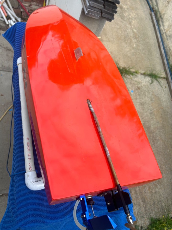 MAD Racing Boat Worx 33in Crackerbox Hull RC Boat 1/6 Scale ""Electric ...