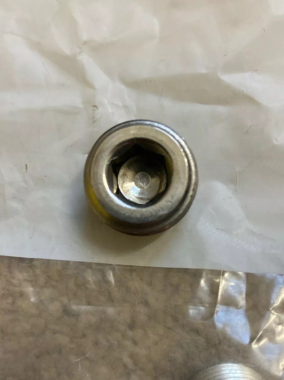 McMaster Carr 4464K564 Stainless Steel Threaded Pipe Fitting NWB for ...