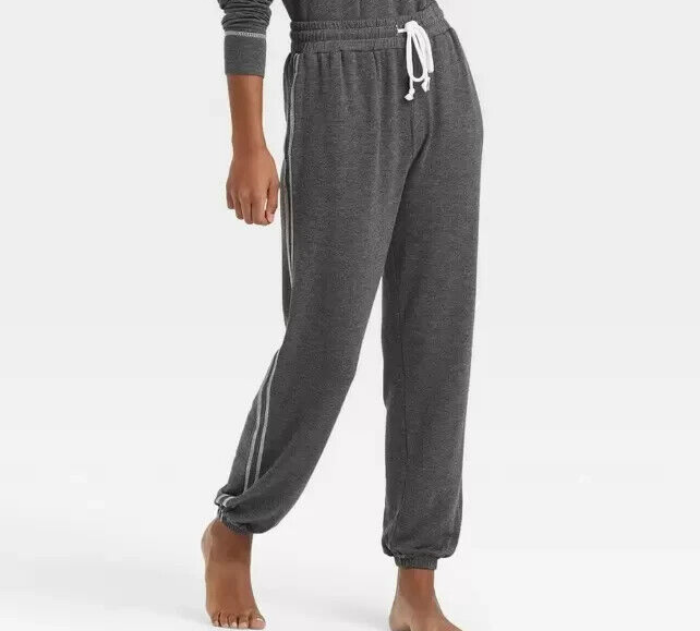 Colsie Women's Gray High-Rise Drawstring Fleece Lounge Jogger Pants ...