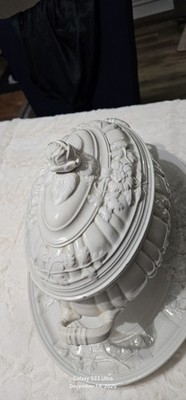 Mottahedeh Musee Des Arts creamware tureen with a lid and stand. | eBay