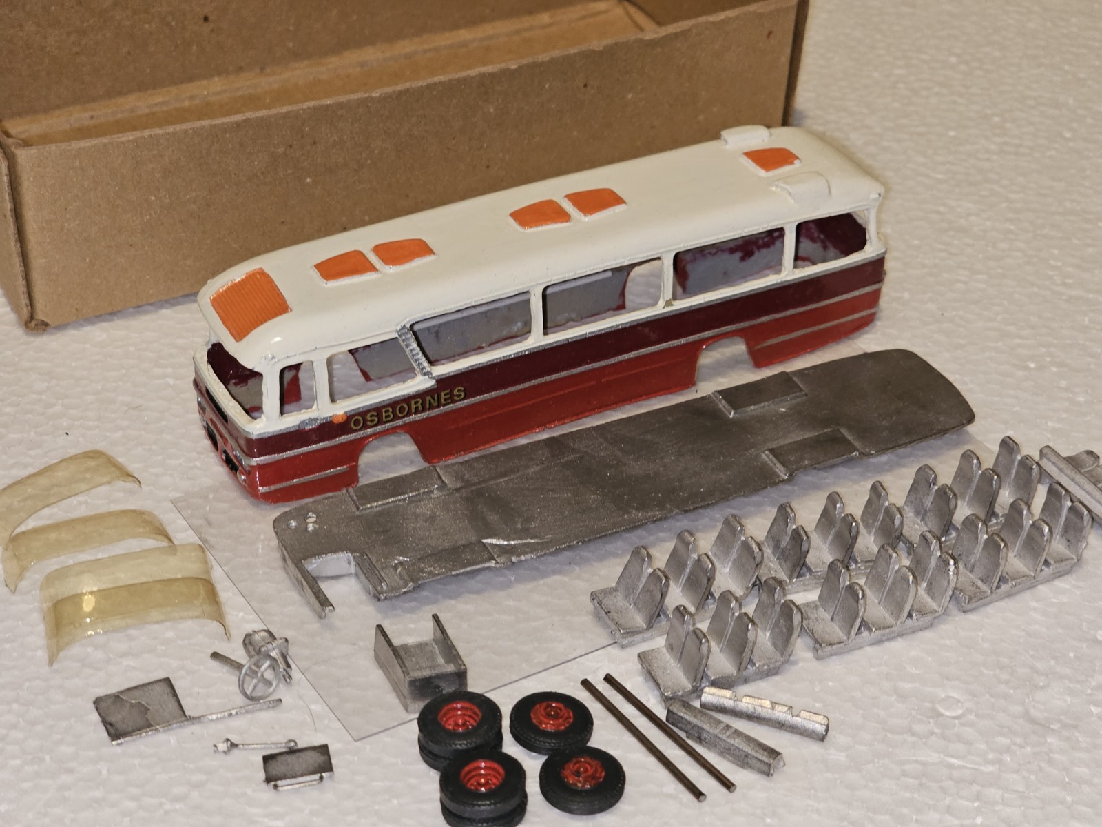Fanfare Models Duple Alpine Osbornes Tollesbury 1:76 Scale Resin Bus ...