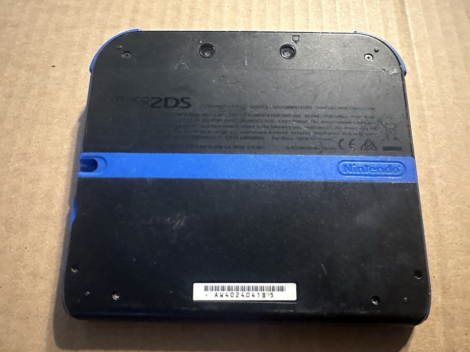 Nintendo 2DS Launch Edition Black/Blue Handheld System READ DESCRIPTION ...